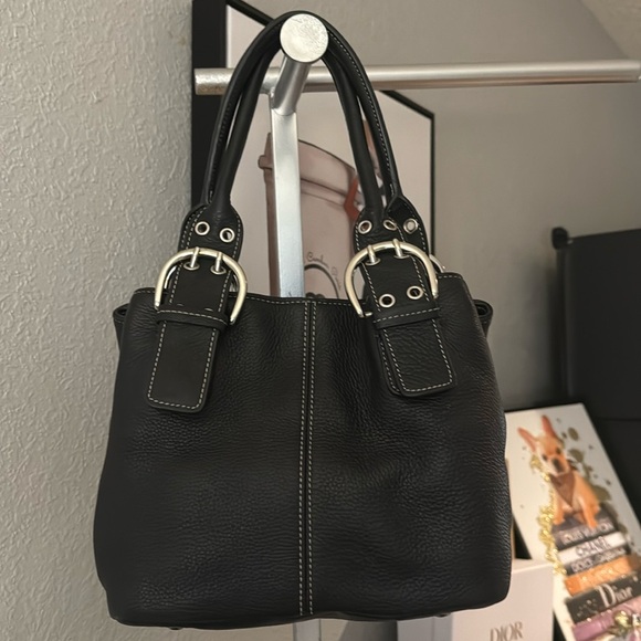 Tignanello | Bags | Tignanello Pebbled Leather Buckle Box Black Handbag ...